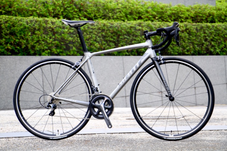 ジャイアントTCR SLR 1 | cyclowired